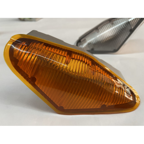 Mercedes W111 Headlight orange turn signals & white fog lenses USA type